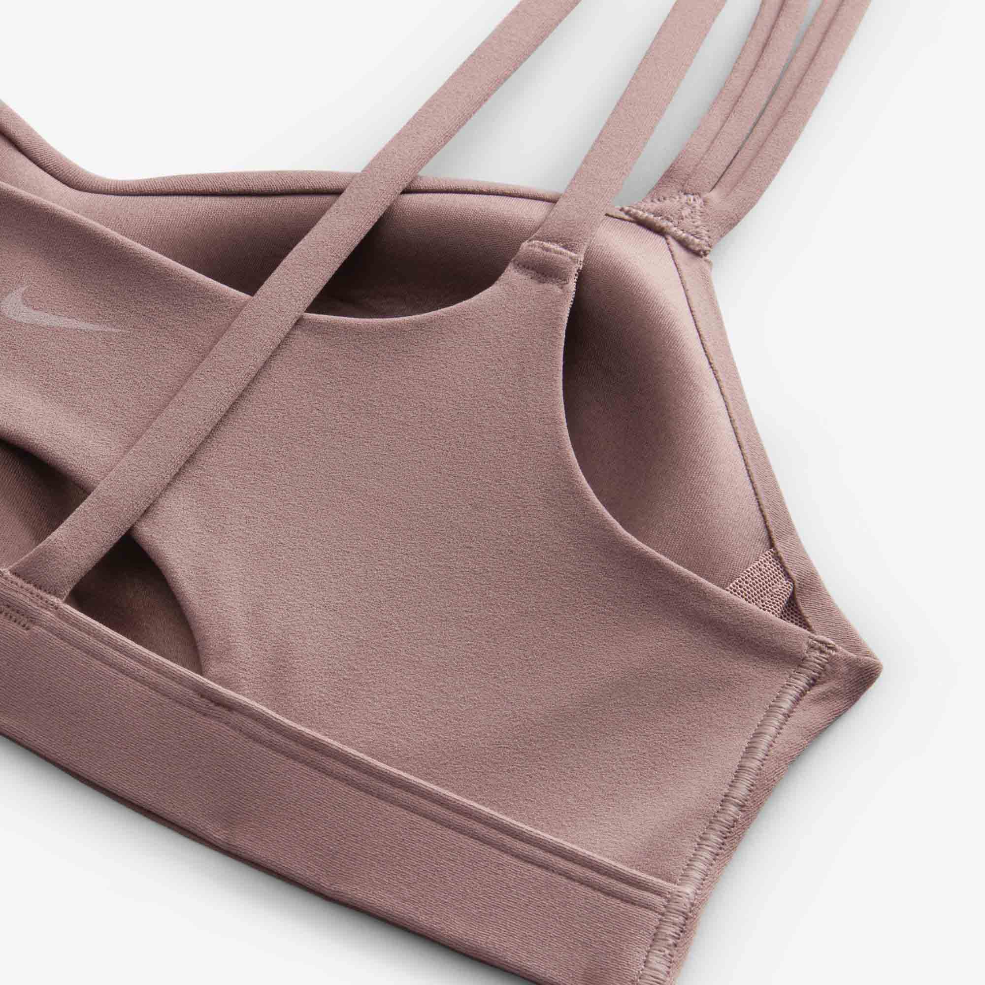 Compra Nike Zenvy Strappy por PEN 199.90 | Nike Perú