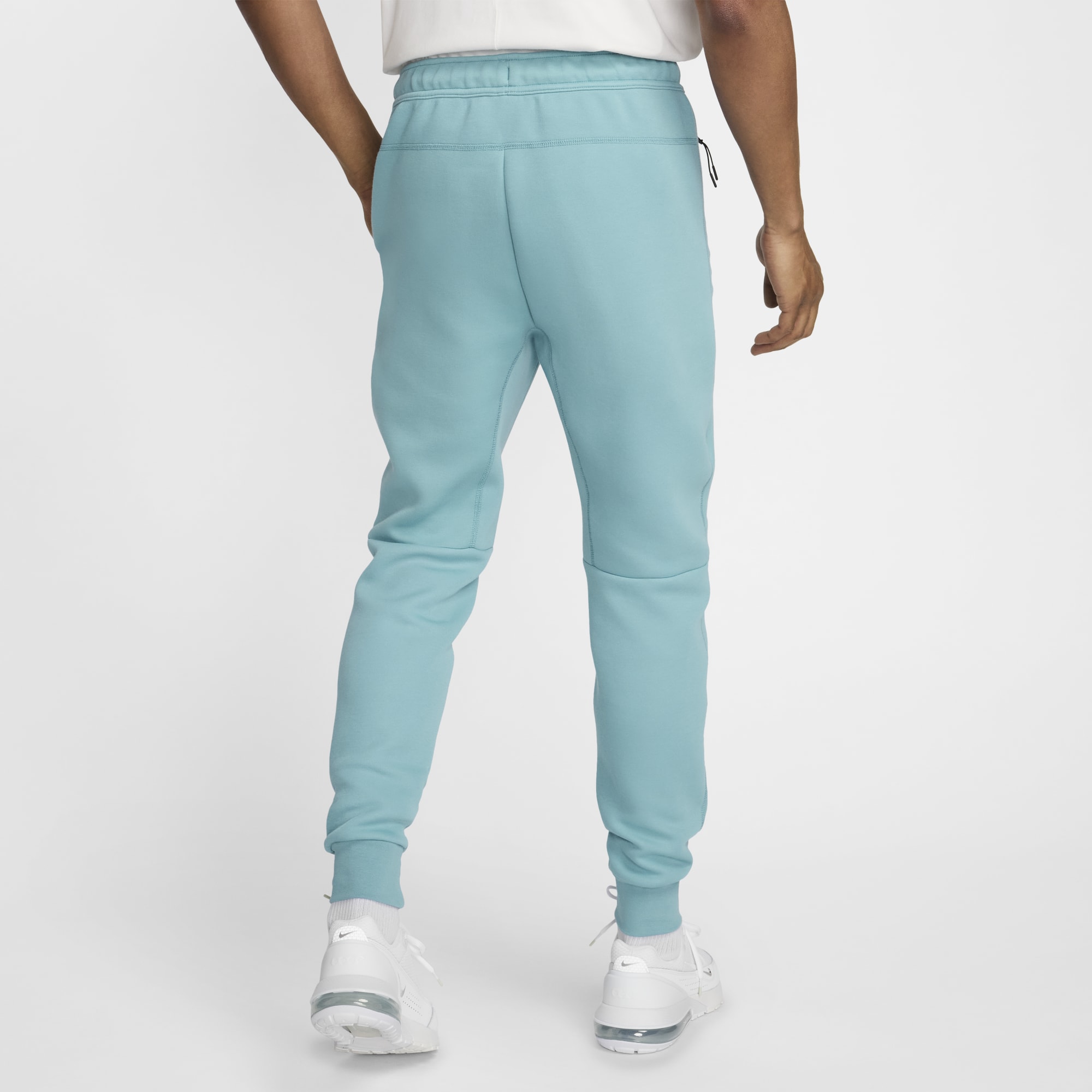 Compra Nike Sportswear Tech Fleece por PEN 399.90 | Nike Perú