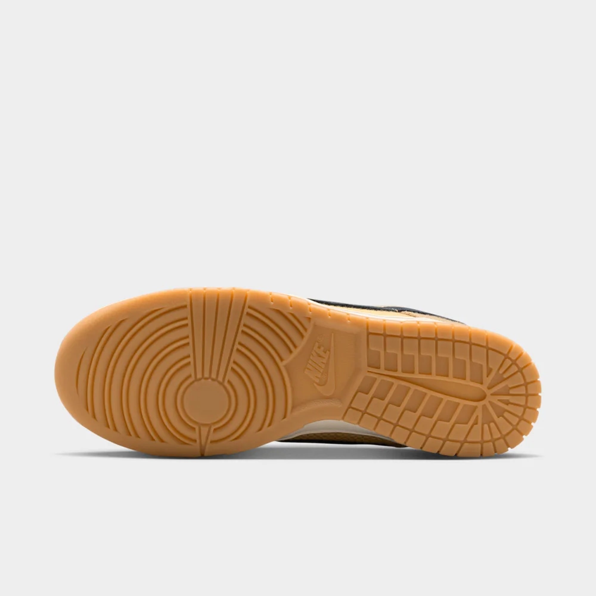 Compra Nike Dunk Low Retro SE por PEN 599.90 | Nike Perú