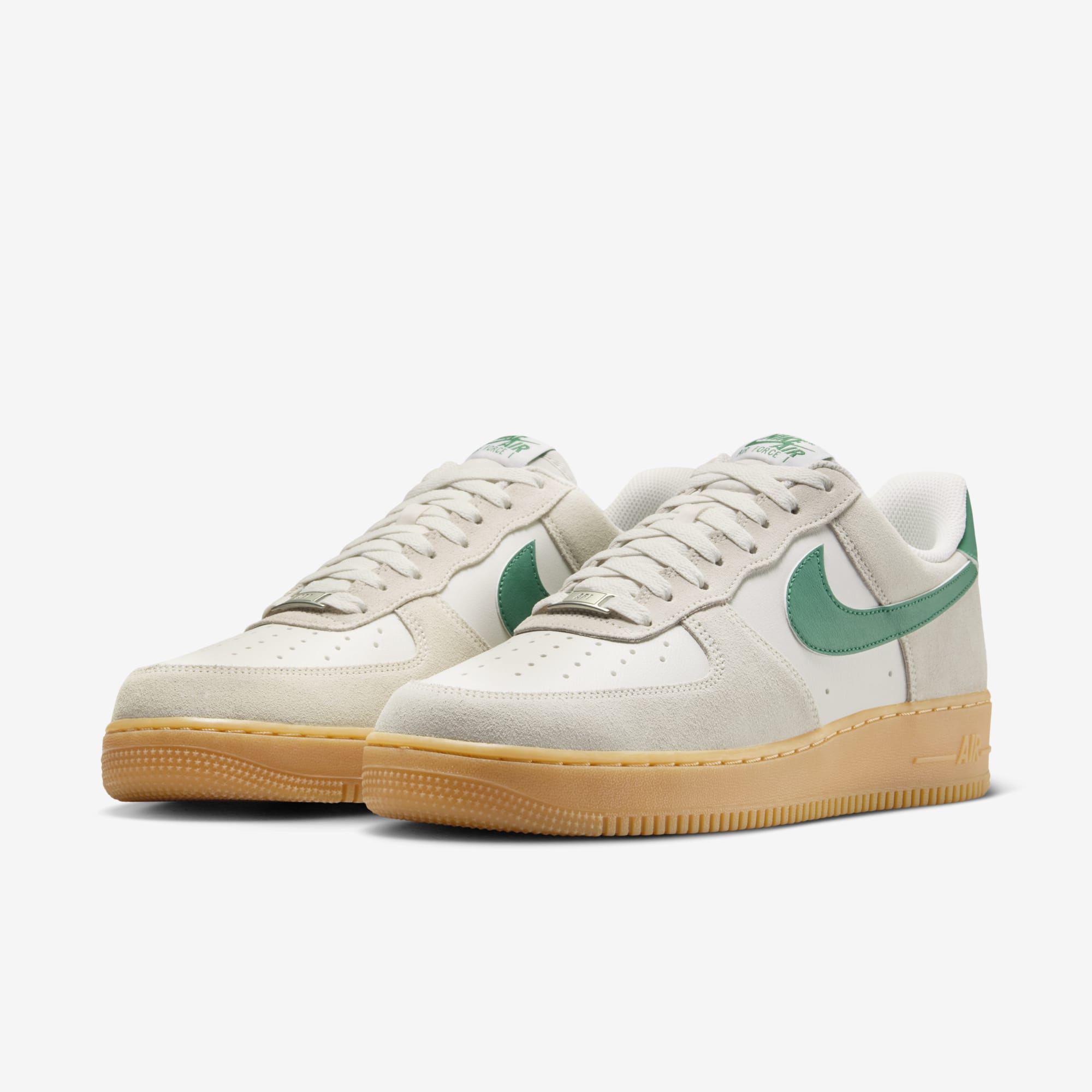 Compra Nike Air Force 1 '07 LV8 por PEN 599.90 | Nike Perú